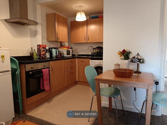 Penwerris Farm, Falmouth TR11, 3 bed flat to rent, £1,300 pcm | PrimeLocation