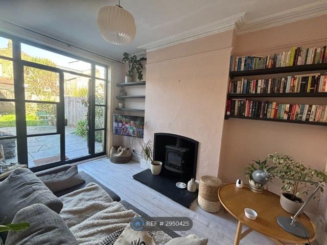 Penwortham Road, London SW16, 1 bed flat to rent, £1,900 pcm | PrimeLocation