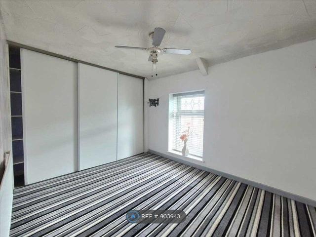 Penygraig Road, Tonypandy CF40, 2 bed terraced house to rent, £745 pcm | PrimeLocation