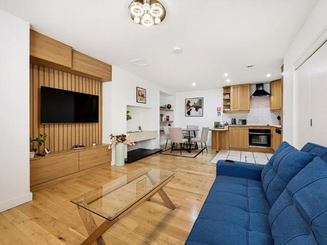 Penywern Road, Earls Court, London 1 bed flat to rent £4,000 pcm £923 pw