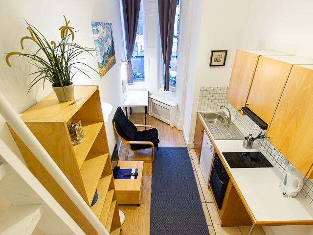 Penywern Road, Earl's Court, London SW5, Studio to rent, £1,885 pcm | PrimeLocation