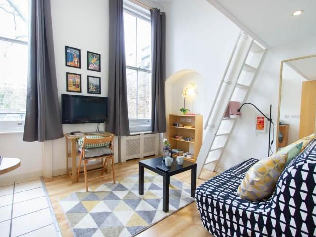 Penywern Road, Earls Court, London SW5, Studio to rent, £2,427 pcm | PrimeLocation