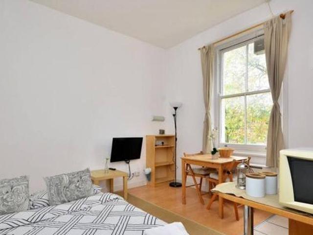 Penywern Road, Earls Court, Studio Flat For