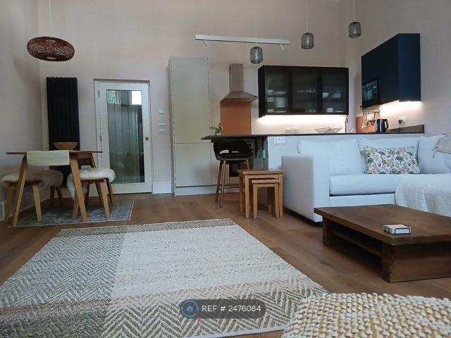 Penywern Road, London SW5, 1 bed flat to rent, £4,000 pcm | PrimeLocation