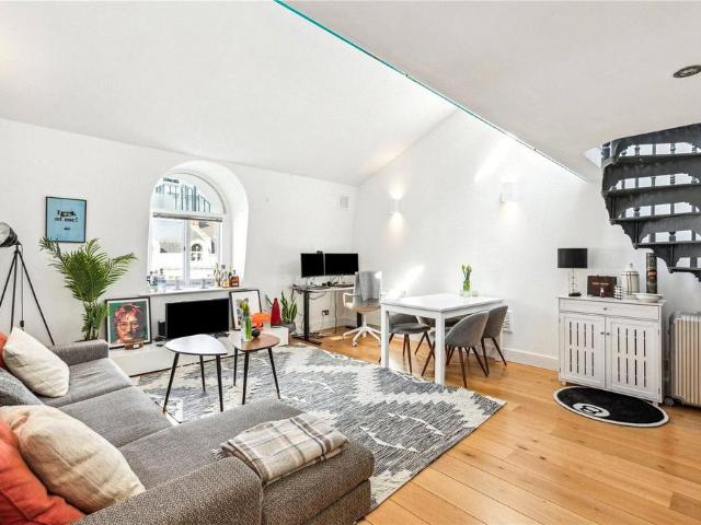 Penywern Road, London, SW5 2 bed apartment to rent £4,650 pcm £1,073 pw