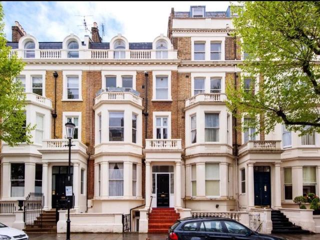 Penywern Road, London SW5, 2 bed flat to rent, £3,900 pcm | PrimeLocation