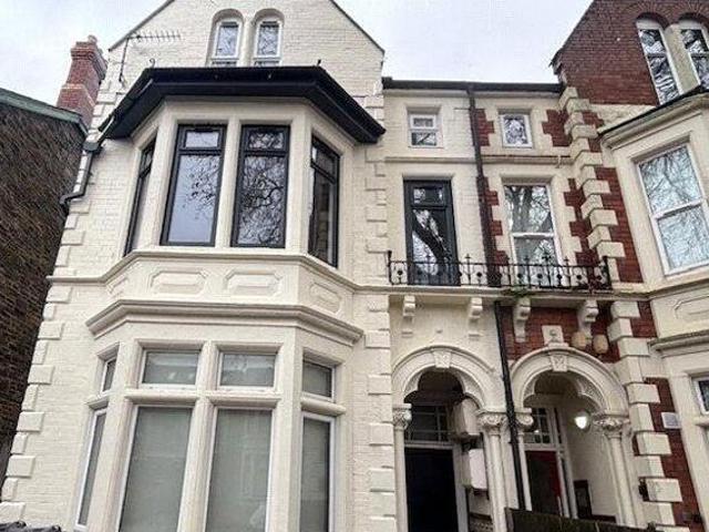 Pen y lan Road, Roath, 2 Bedroom Flat