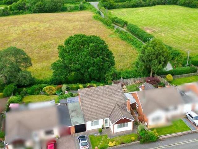 Pen Y Pentre, Sychdyn, 3 Bedroom House
