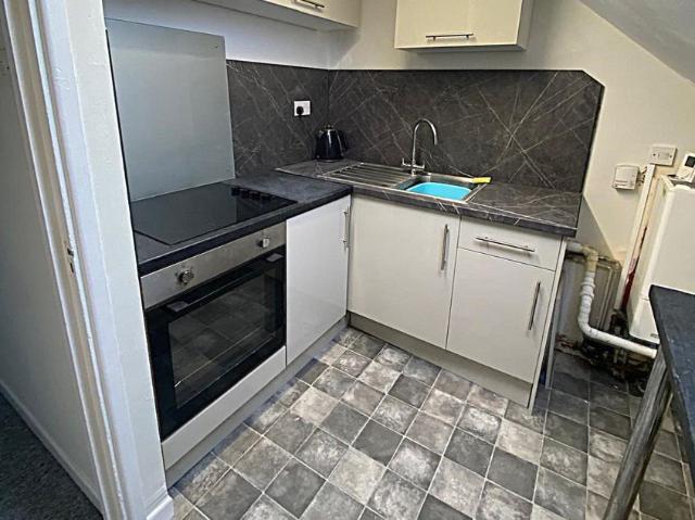 Penarth Road, Cardiff CF11, 2 bed flat to rent, £1,100 pcm | PrimeLocation