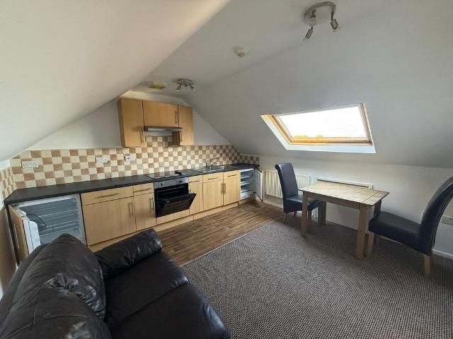 Penarth Road, Cardiff CF11 2 bed house to rent £1,025 pcm £237 pw