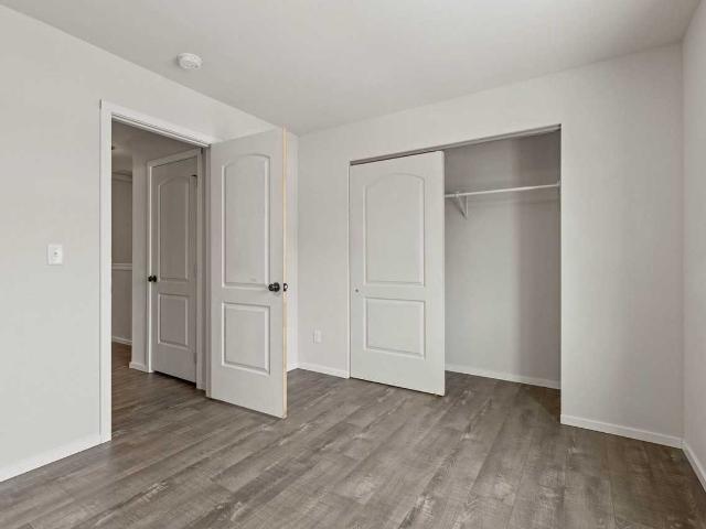 Pence Properties 6th Avenue 2 Bedroom Apartment for Rent at 6325 E 6th Ave, Spokane Valley, WA 99212 Spokane Valley