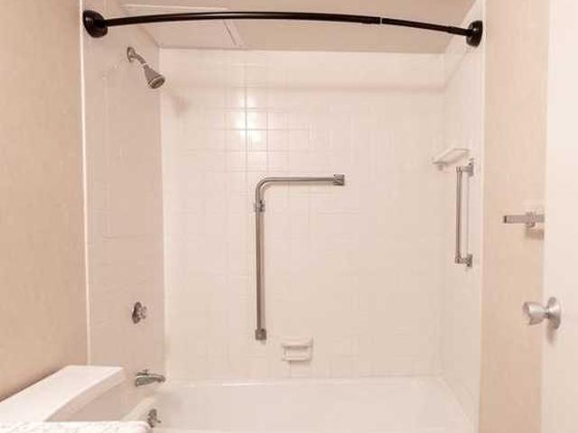 Pendale Towers 1 Bedroom Apartment for Rent at 460 Washington Rd, Upper St. Clair, PA 15228 Mount Lebanon