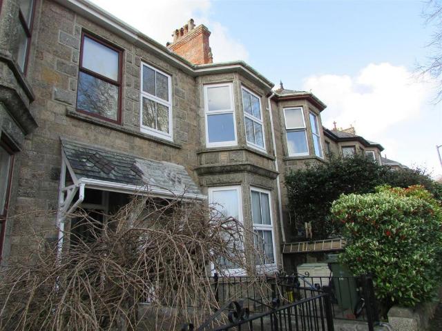 Pendarves Road, Penzance 3 bed maisonette to rent £1,150 pcm £265 pw