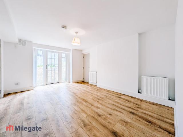 Pendennis Road, London SW16 1 bed flat to rent £1,900 pcm £438 pw