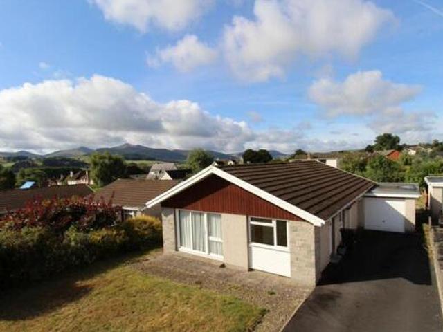 Pendre Close, Brecon, 3 Bedroom Detached