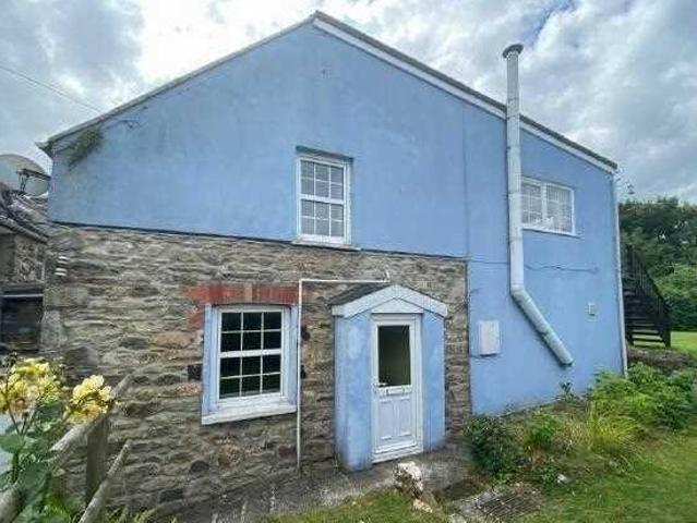 Penffynnon House, Long Street, 2 Bedroom Detached