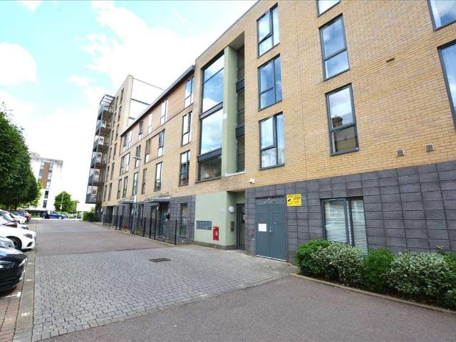 Penfield Court, Tanner Close, Colindale NW9, 2 bed flat to rent, £1,750 pcm | PrimeLocation