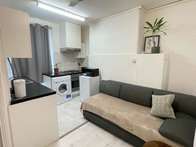 Penfold Place, London NW1, 1 bed flat to rent, £2,300 pcm | PrimeLocation
