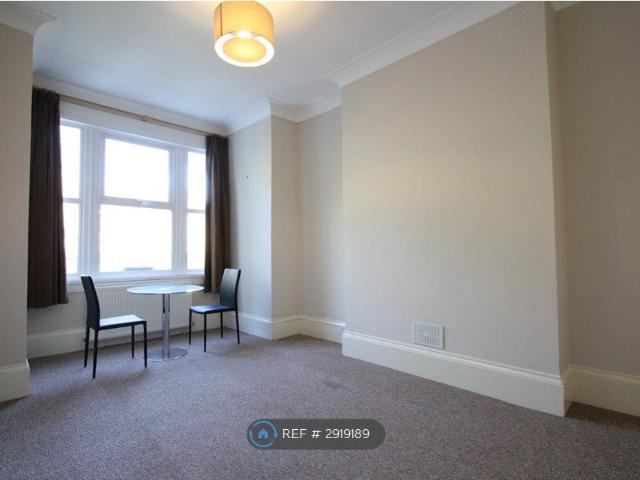 Penge, London SE20, 1 bed flat to rent, £1,500 pcm | PrimeLocation