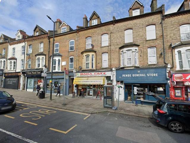 Penge, London Studio to rent £1,047 pcm £242 pw