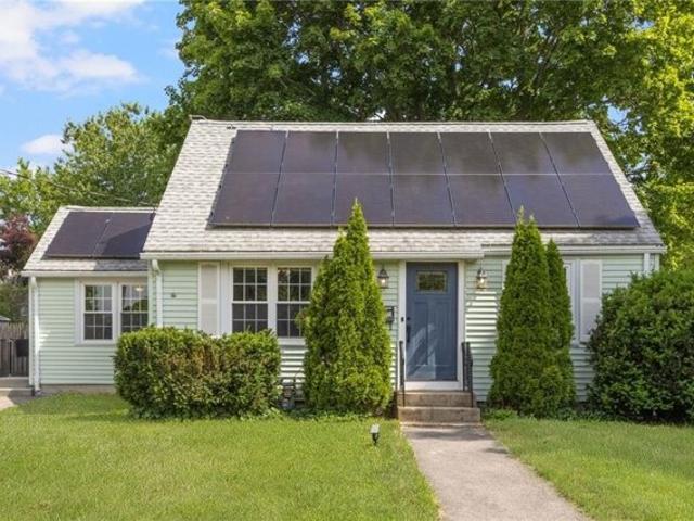Penguin Ave, Warwick, Home For Sale