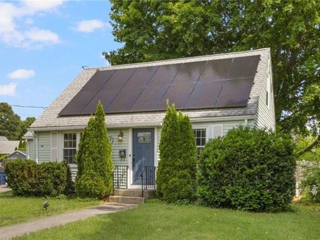 Penguin Ave, Warwick, Home For Sale