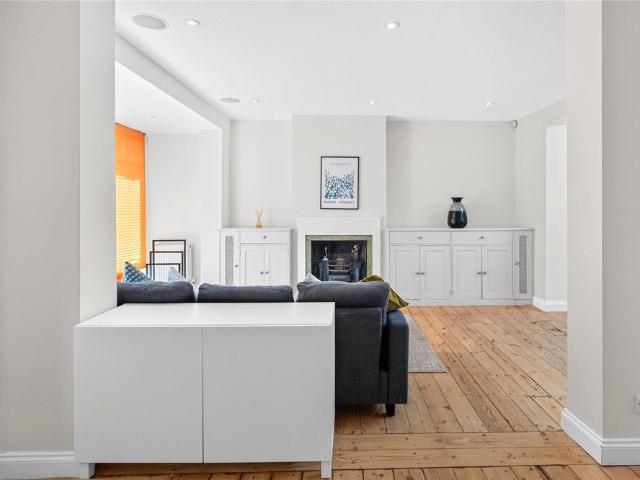 Penhurst Place, Carlisle Lane, London, SE1 7LF
