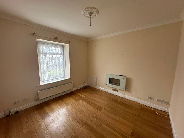 Peniel Green Road, Llansamlet, Swansea, SA7 9AN