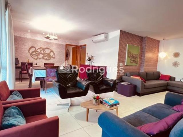 PENÍNSULA 4 QUARTOS 2 SUÍTES NASCENTE 3 VAGAS 180M²