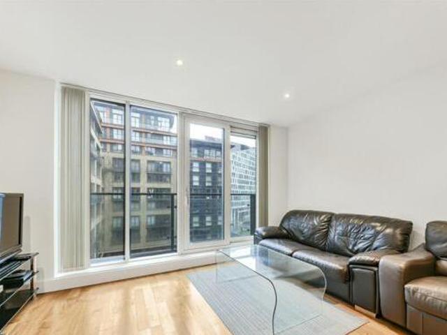 Peninsula Apartments, London, 1 Bedroom Flat