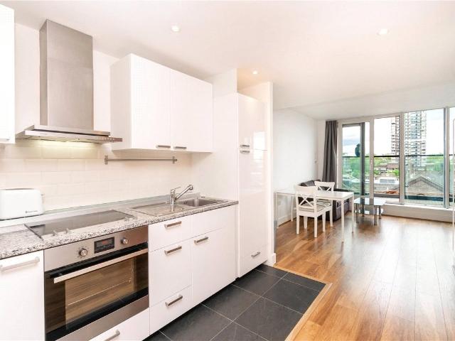 Peninsula Apartments, London W2, Studio to rent, £2,275 pcm | PrimeLocation
