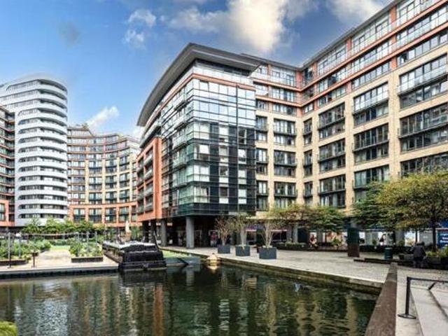 Peninsula Apartments, Praed Street, 2 Bedroom Flat