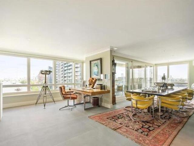 Peninsula Heights, Albert Embankment, 3 Bedroom Flat