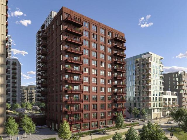 Peninsula Square, London SE10 1 bed apartment to rent £2,100 pcm £485 pw