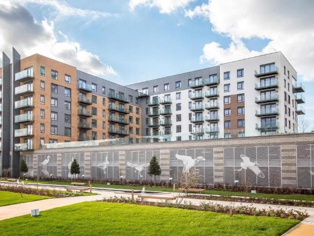 Peninsula Quay, Pegasus Way, Gillingham ME7, 2 bed flat to rent, £1,450 pcm | PrimeLocation