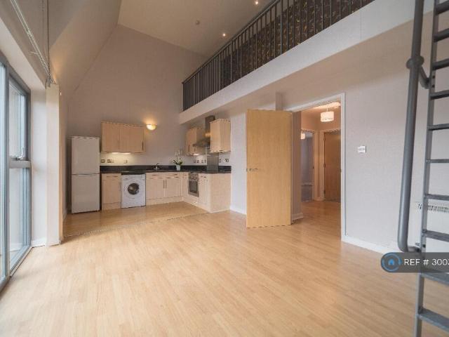 Penistone House Block C, South. 2 bed flat to rent £1,190 pcm £275 pw