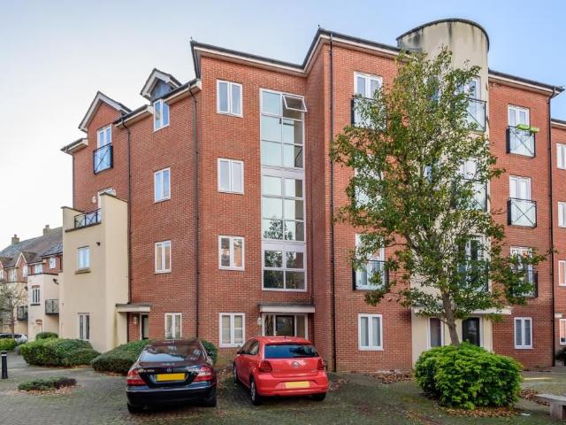 Penlon Place, Abingdon OX14, 2 bed flat to rent, £1,500 pcm | PrimeLocation