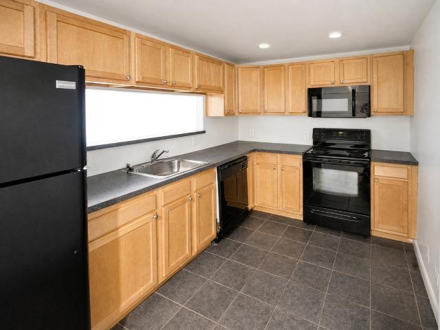 Penn Hall Apartments Studio Apartment for Rent at 4101 Baltimore Ave, Philadelphia, PA 19104 Spruce Hill