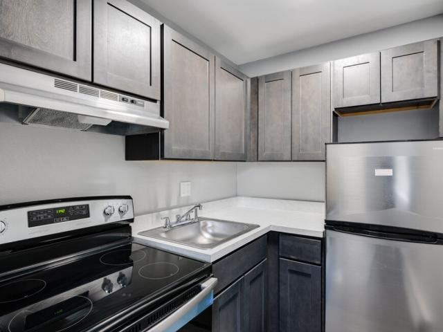 Penn Lee Court Apartments Studio Apartment for Rent at 557 E Church Ln, Philadelphia, PA 19144 East Germantown