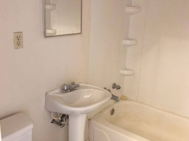 Penn Plaza 2 Bedroom Apartment for Rent at 3671 N Pennsylvania St, Indianapolis, IN 46205 Mapleton Fall Creek