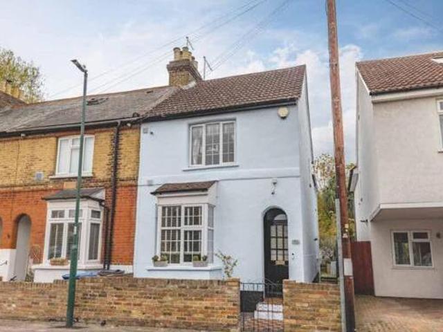 Penn Road, Datchet, 2 Bedroom Semi detached