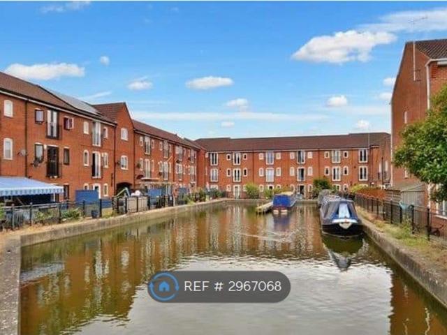 Penn Road, Milton Keynes MK2, Room to rent, £715 pcm | PrimeLocation