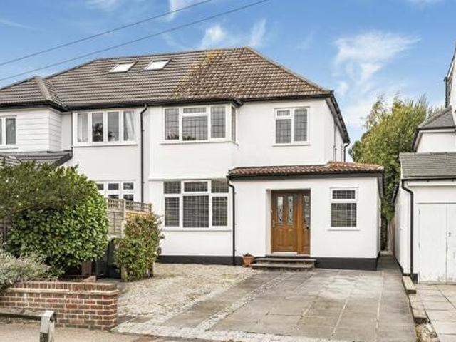 Penn Road, Park Street, 3 Bedroom Semi detached