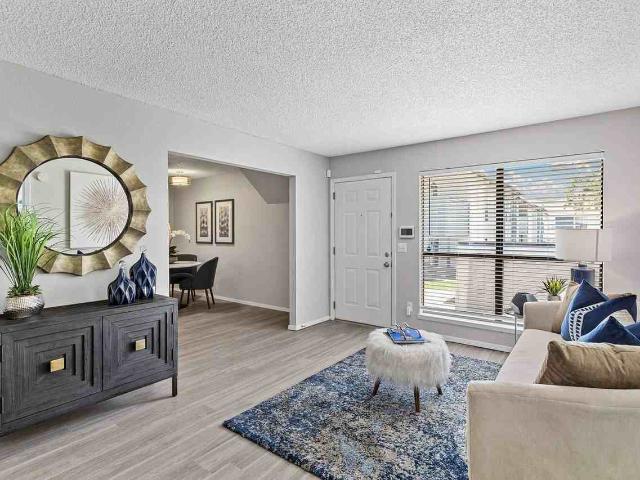 Penn Station 1 Bedroom Apartment for Rent at 1920 Heritage Park Dr, Oklahoma City, OK 73120