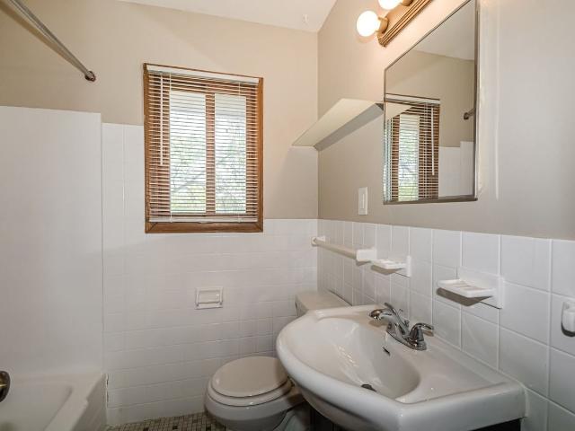Penn Village 2 Bedroom Apartment for Rent at 2101 W 90th St, Bloomington, MN 55431