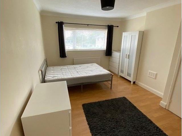 Pennard Place, Cardiff CF14, 4 bed semi detached house to rent, £2,200 pcm | PrimeLocation