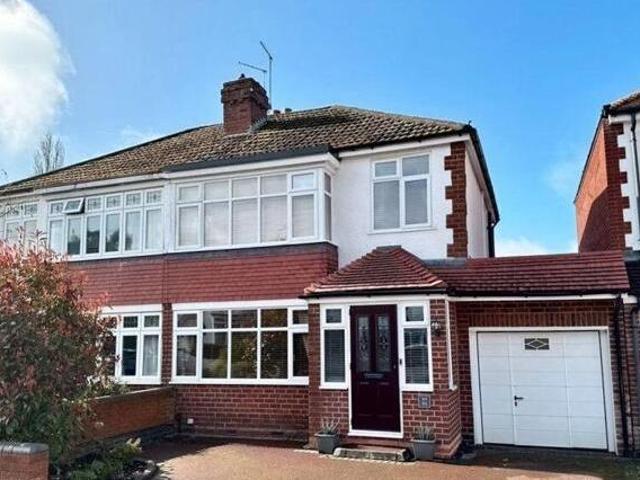 Pennhouse Avenue, Penn, 3 Bedroom Semi detached