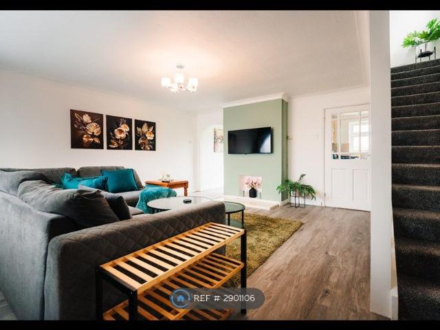 Pennine Way, Harlington, Hayes UB3, 3 bed semi detached house to rent, £2,400 pcm | PrimeLocation