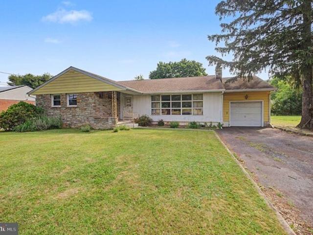 Pennington Rd, Trenton, Home For Sale