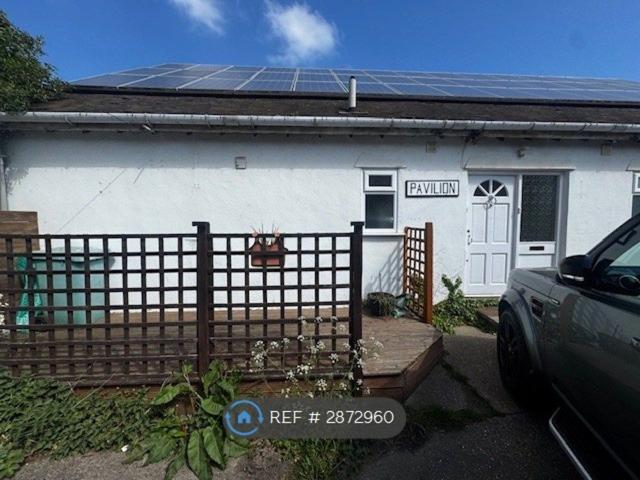 Pennis Lane, Longfield DA3, 2 bed flat to rent, £1,100 pcm | PrimeLocation